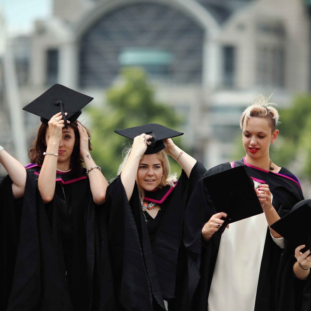How To Wear A Graduation Cap The Ultimate Guide Soxy how-to-wear-a-graduation-cap-the-ultimate-guide-soxy